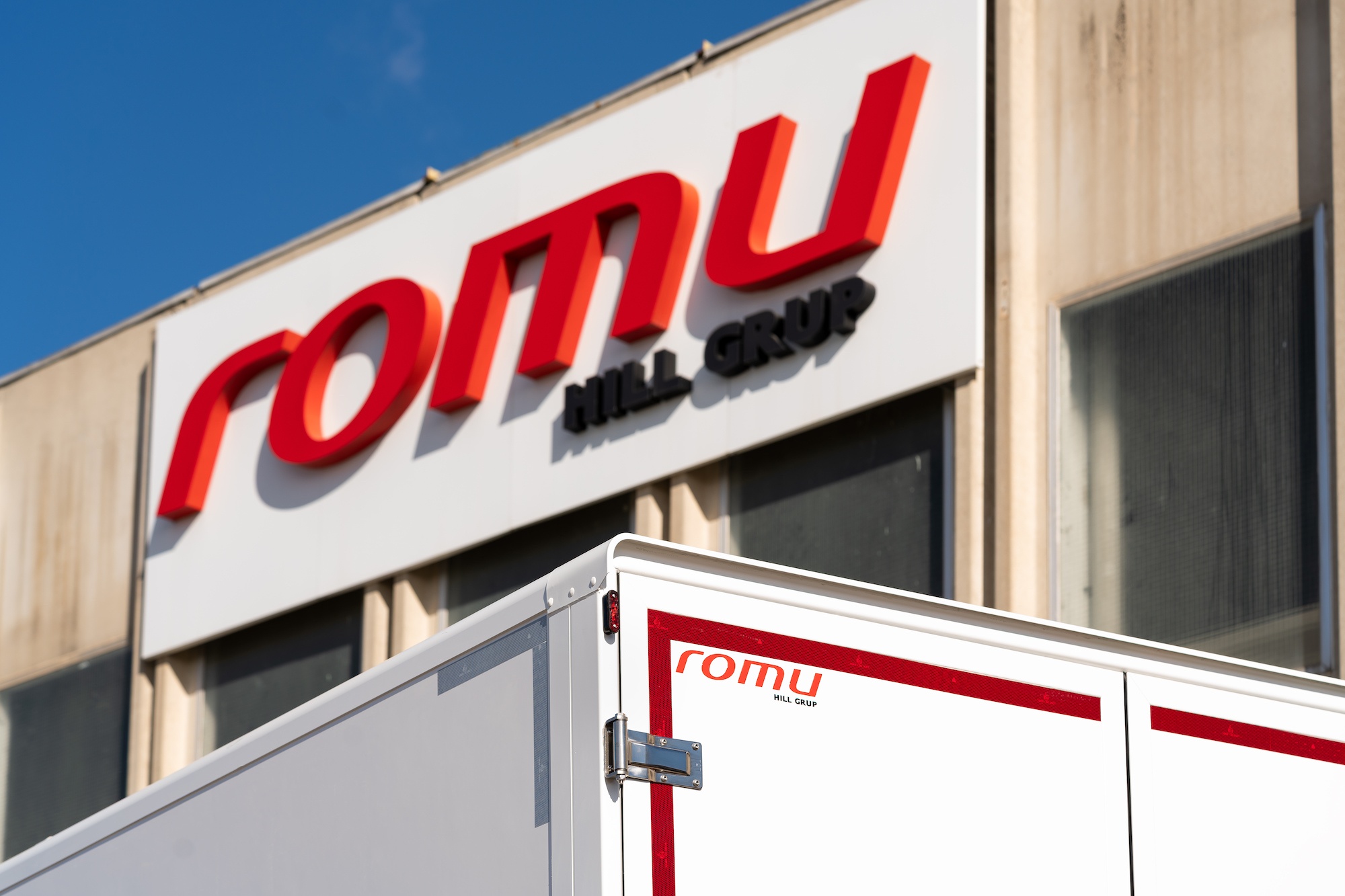 ¿Cada cuánto debe pasar la ITV un camión? | Carrocerías Romu